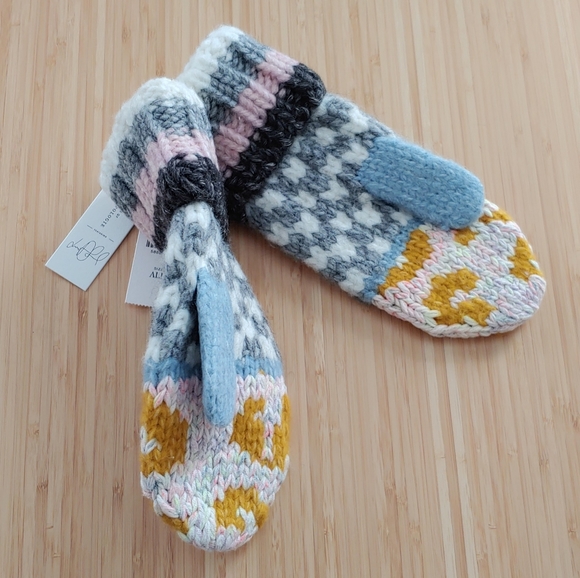 Anthropologie | Accessories | Htf Anthropologie Laura Dalgaard Reese ...